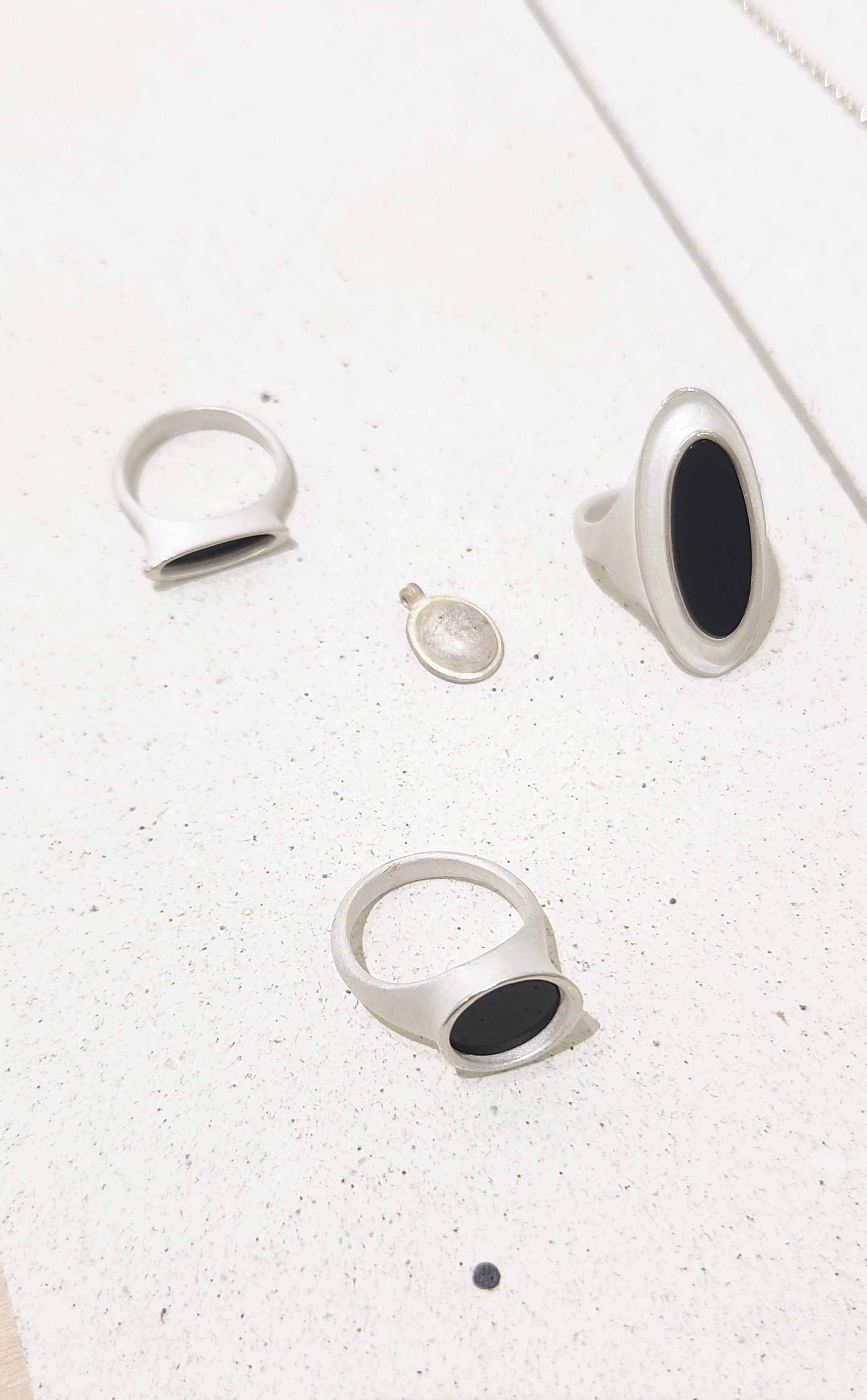 Sterling Silver Onyx Lake Dangle Ring – Matter Matters